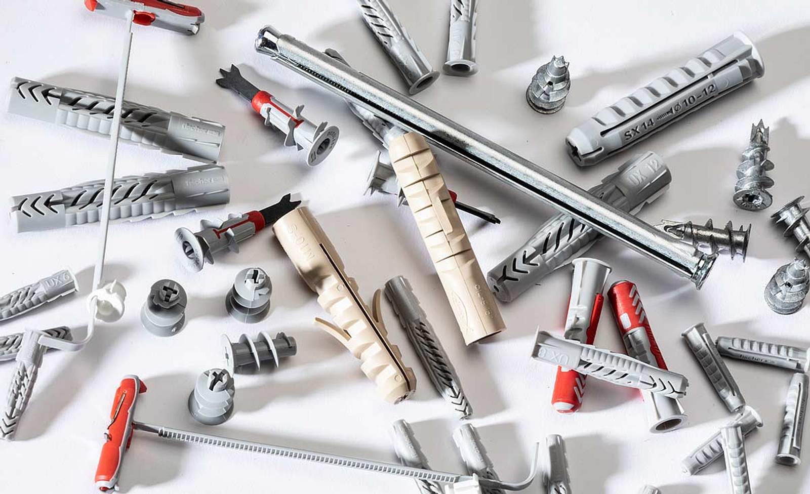 Den richtigen Dübel finden | selbst.de