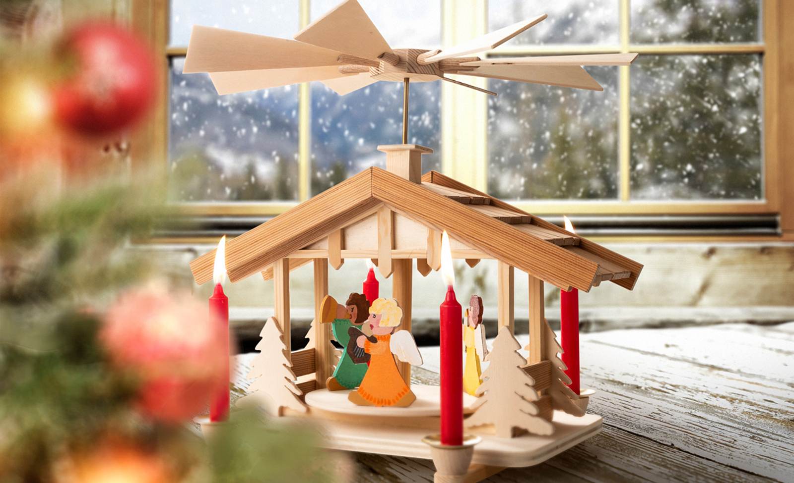 Weihnachtspyramide aus Holz für den Tisch bauen | Pyramide für ...